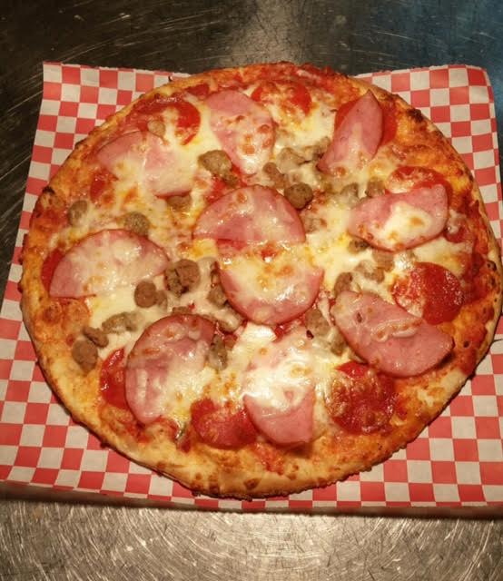 TJ's Grill & Pizzeria: $2 OFF Large Specialty Pizza! - The Dealio